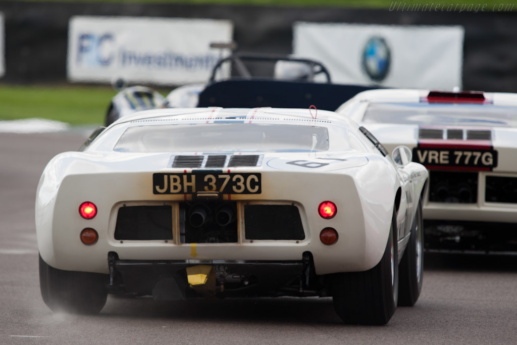 Ford GT40 - Chassis: GT40P/1003 - 2010 Goodwood Revival