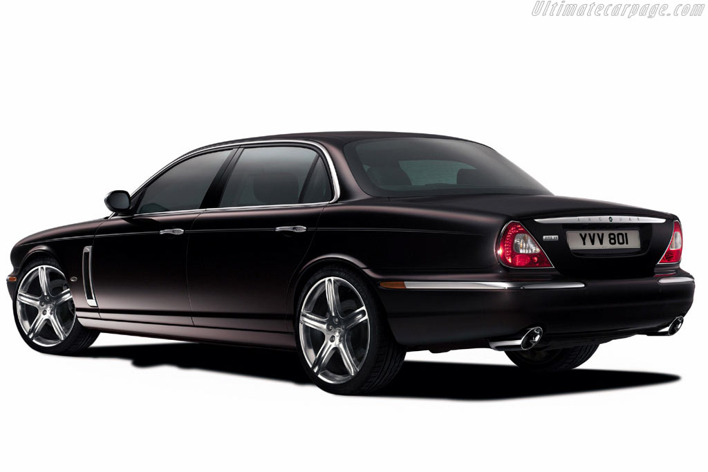 Jaguar Super V8 Portfolio