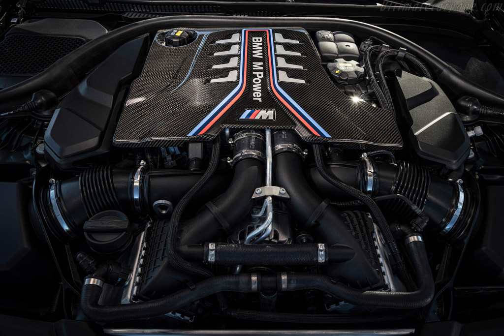 BMW M5 CS