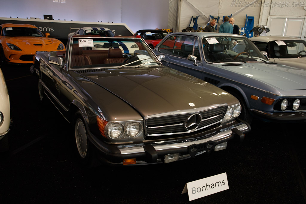 Mercedes-Benz 560 SL
