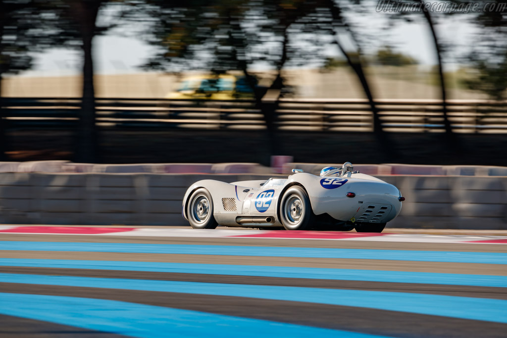 Lister Knobbly Chevrolet - Chassis: BHL 18 - Driver: Wolf Zweifler ...