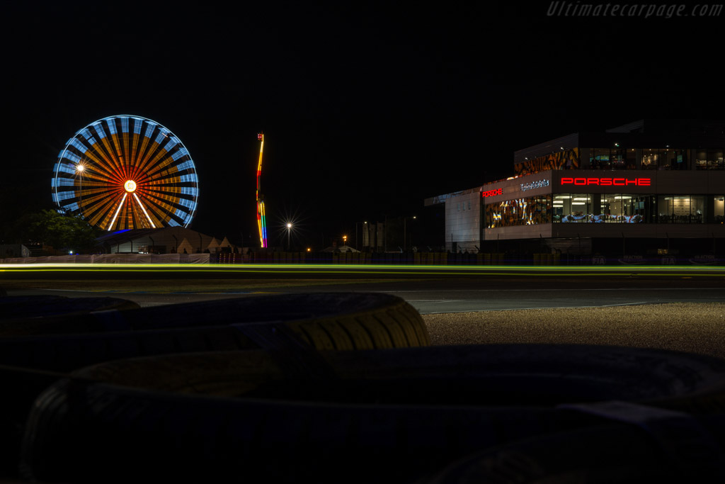 Le Mans at night - 2017 24 Hours of Le Mans