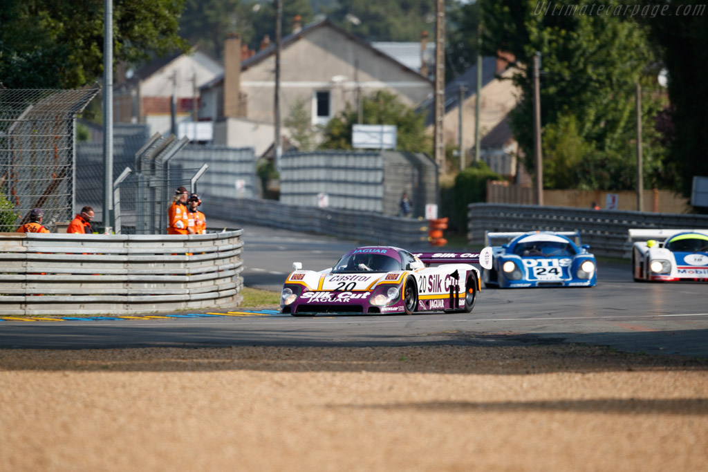 Jaguar XJR-9 - Chassis: J12-C-188 - Driver: Jon Minshaw / Phil Keen ...
