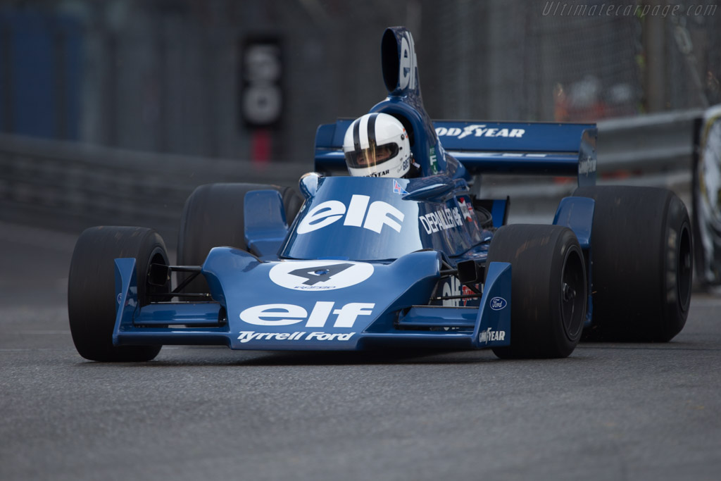 Tyrrell 007 Cosworth - Chassis: 007/4 - Driver: Roald Goethe - 2014 ...