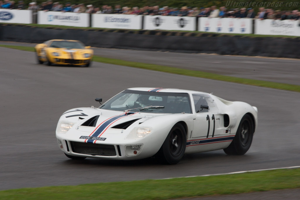 Ford GT40 - Entrant: David Cuff - Driver: David Cuff / Steve Soper ...